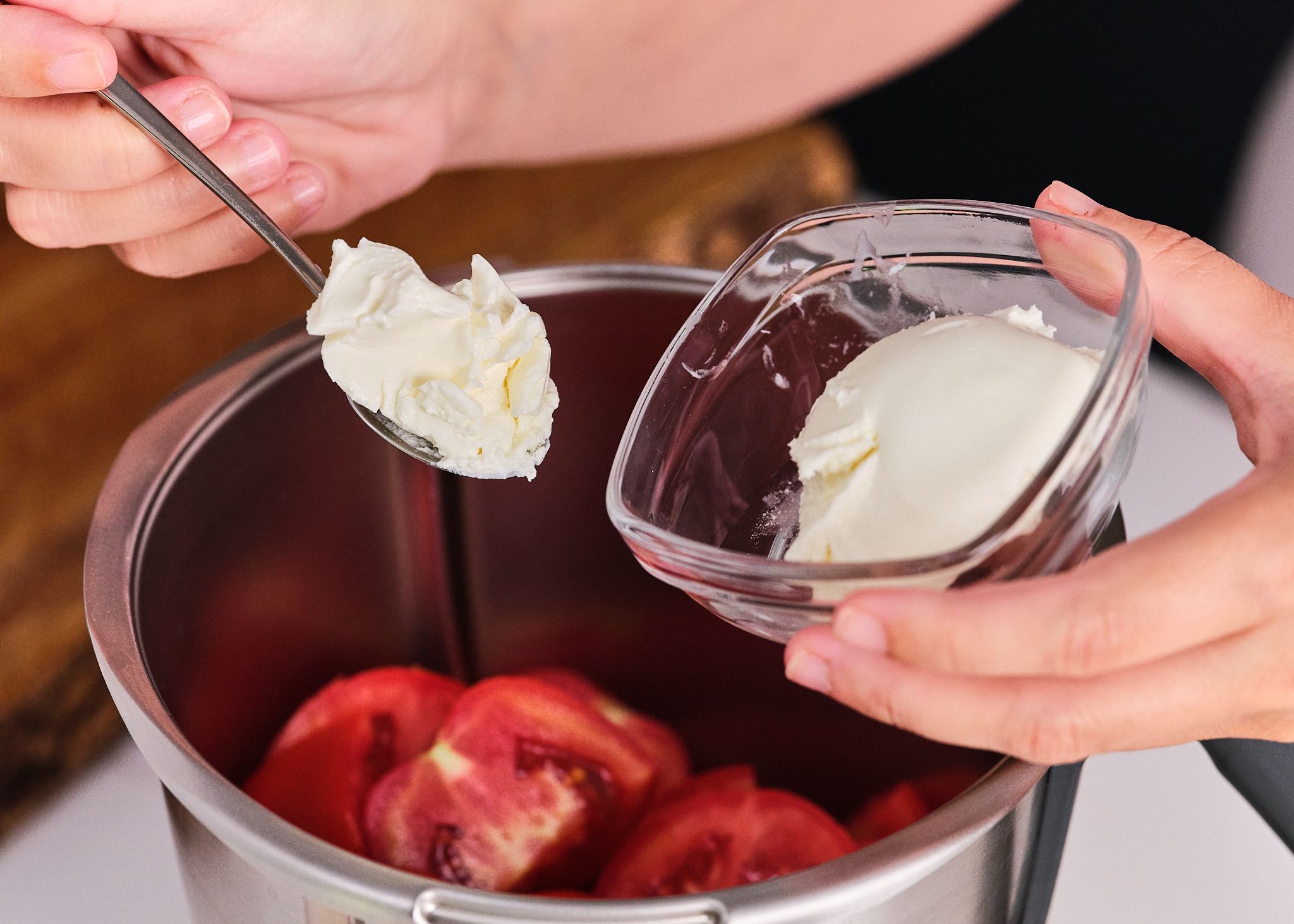 Receta de crema suave de tomate y albahaca fácil